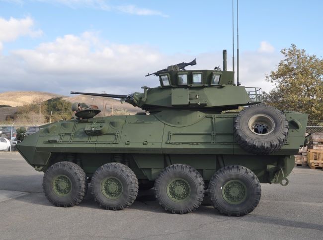 WarWheels.Net - LAV 25A2 Photos